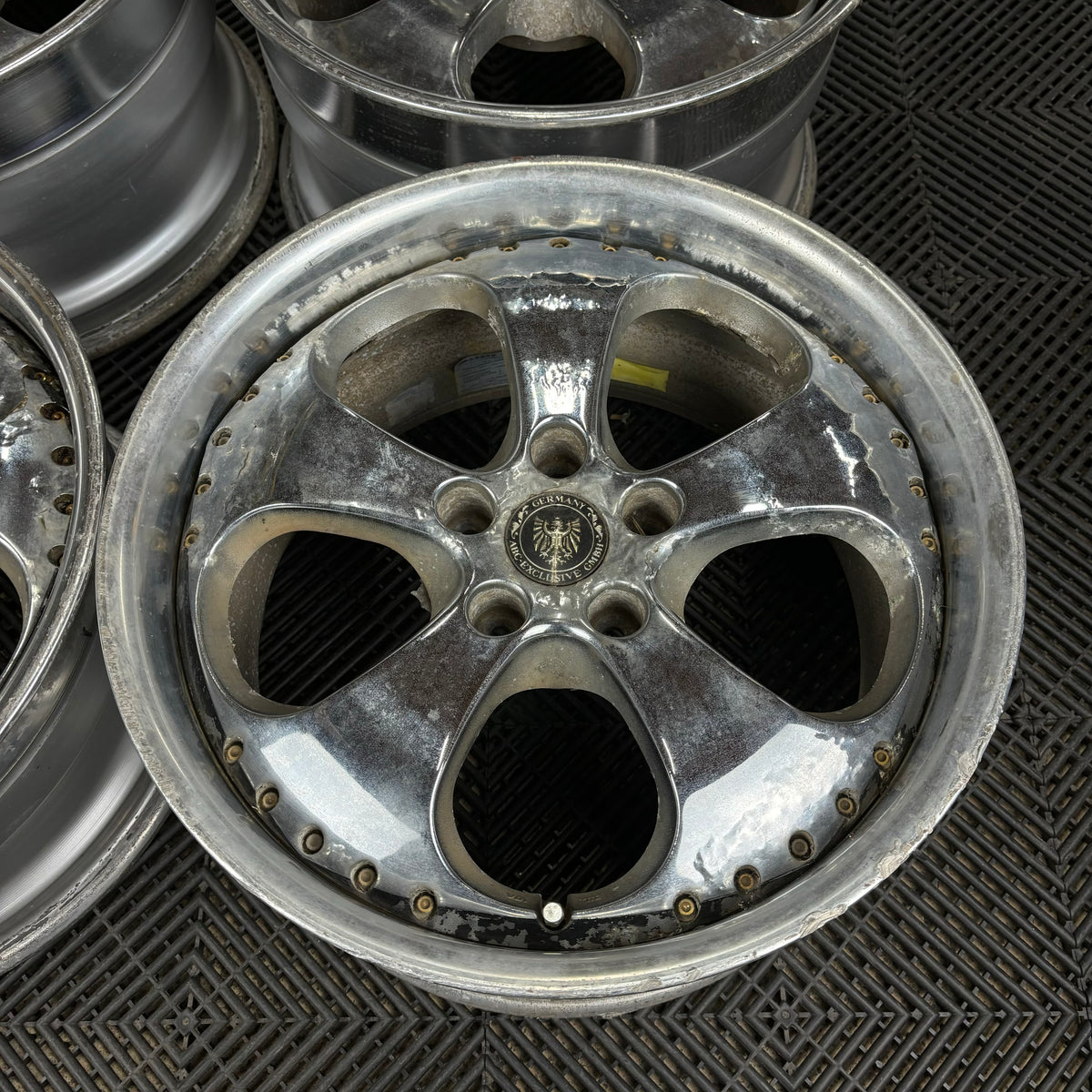 ABC Exclusive Glanzen - STAGGERED SET / 5x114.3 / 18x9 +38 & 18x9 +39 ...