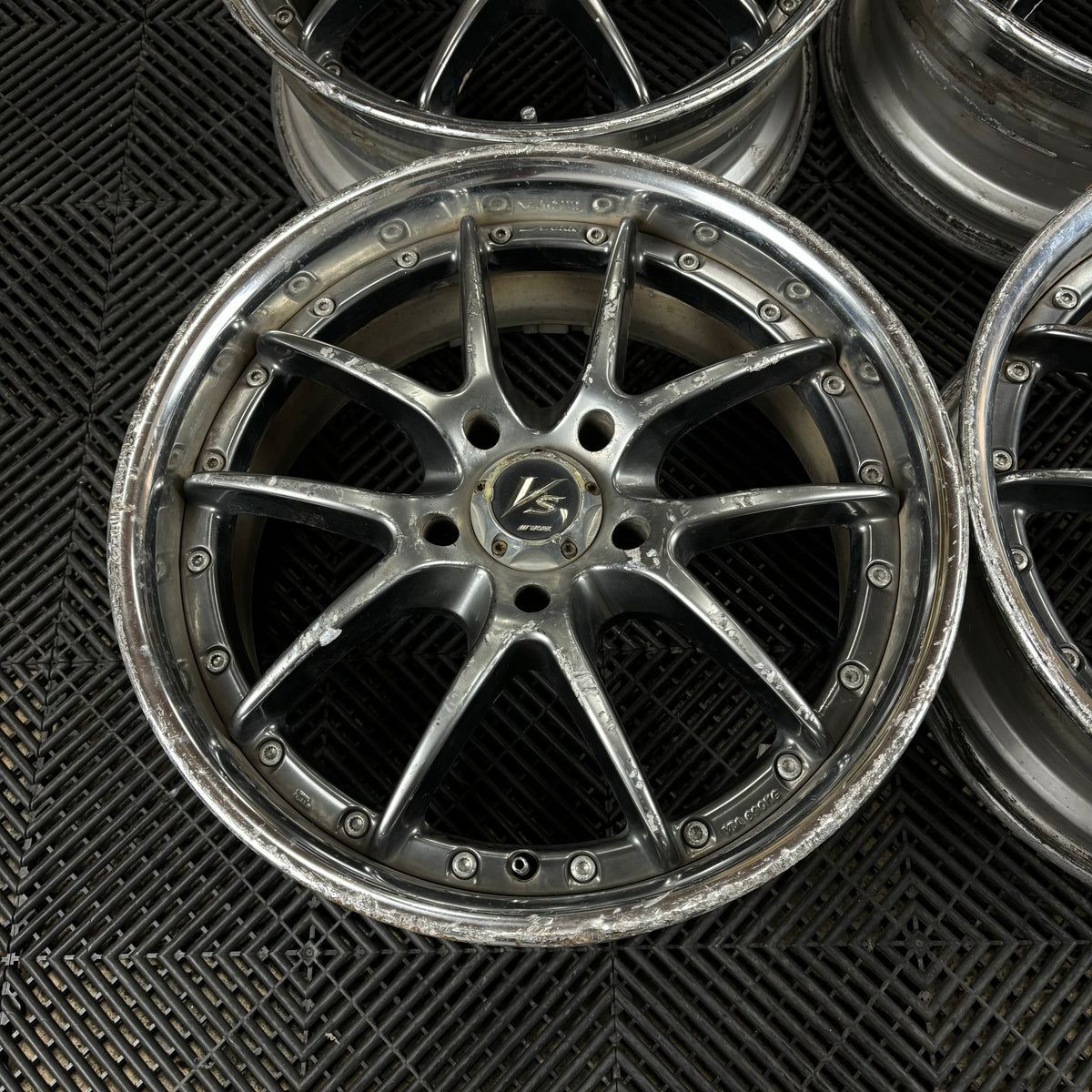 Work VS-SS 5x114.3 17x7 +35 – Parts From Japan